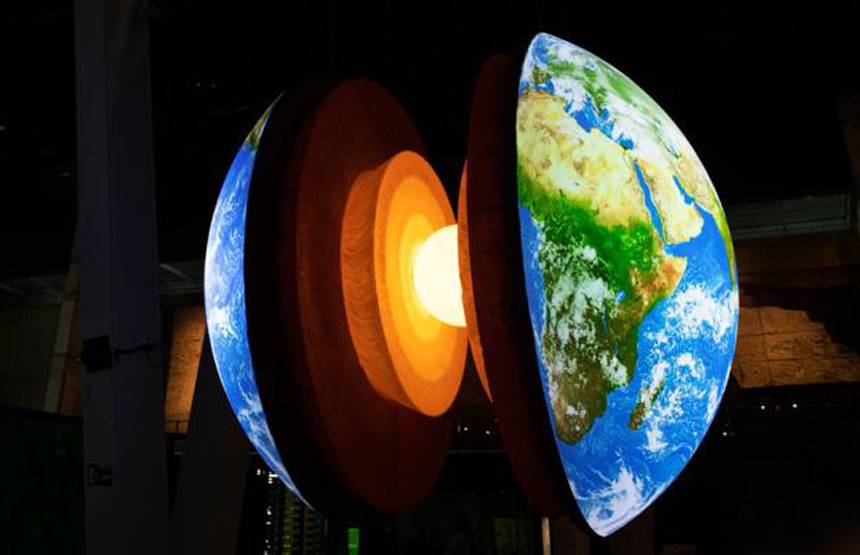 Visita + Planetari en llengua de signes en català (LSC) | Visita ...